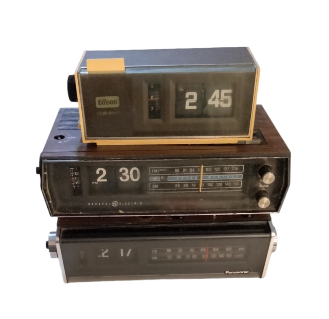 Three Non-working Flip Clocks For Sale - Flip Clock Fans Forum